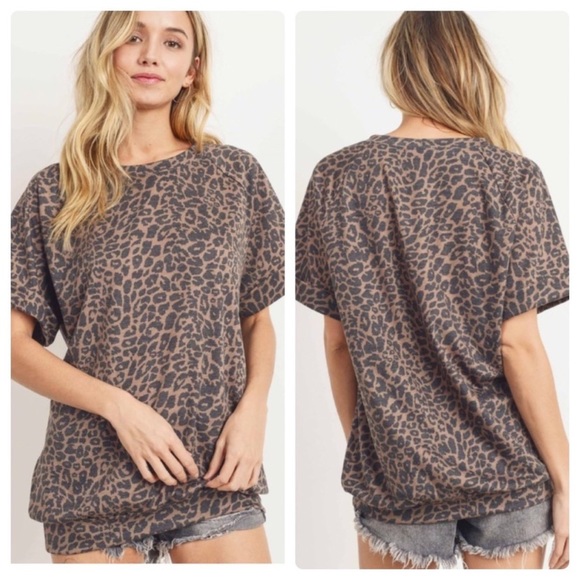 Tops | Raglan Leopard Print Short Sleeve Top With Banded Hem | Poshmark